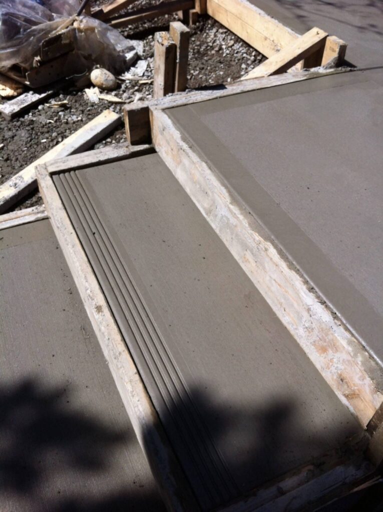 Decorative Concrete Finishing Walkways of Desired Designs – Engindaily